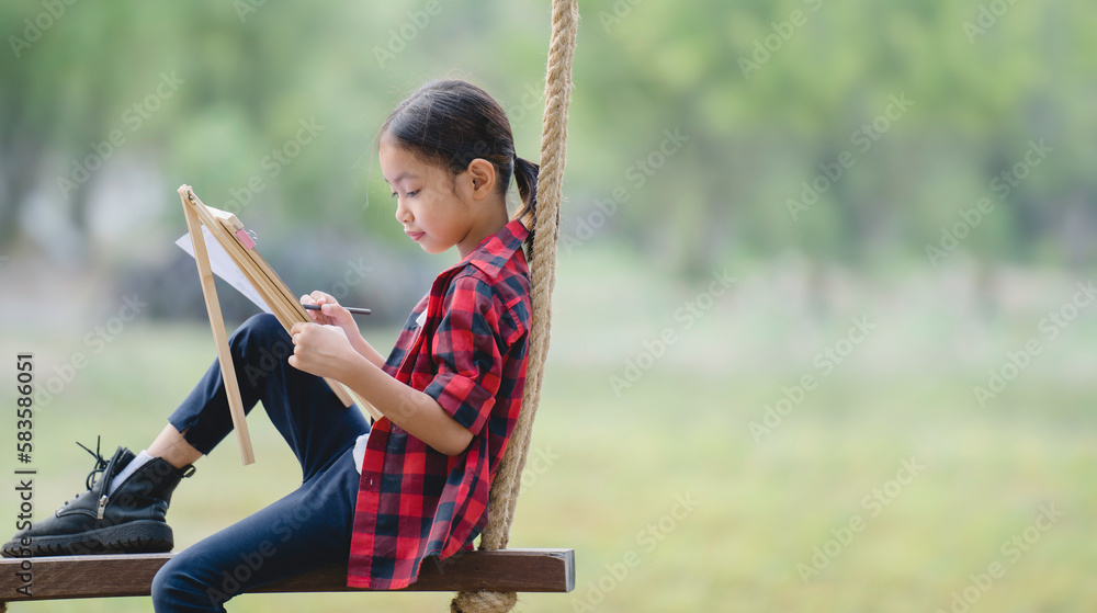 A young girl is thinking of ideas drawing.Concept ideas, learning for ...