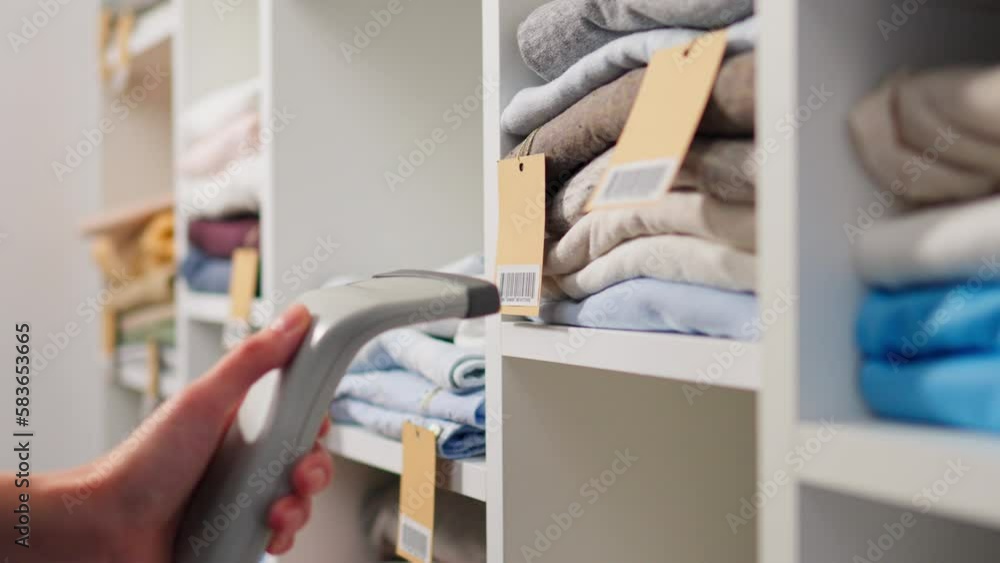 Vidéo Stock Wardrobe, Business Owner Hardly Scans Barcode Scanner ...
