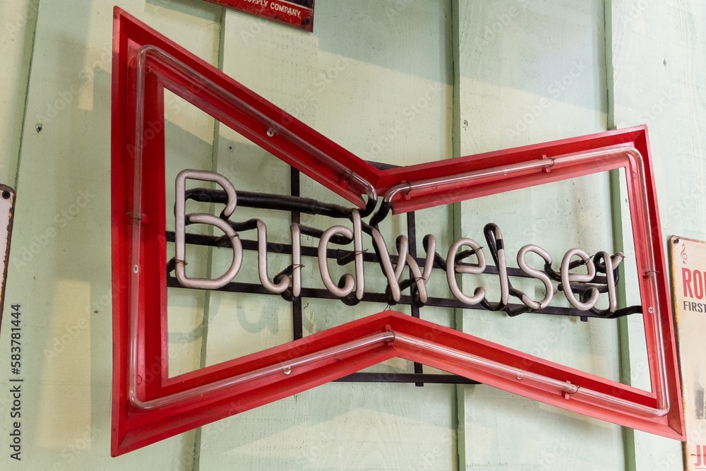 Budweiser neon logo sign and king of beers text brand of American Bud ...