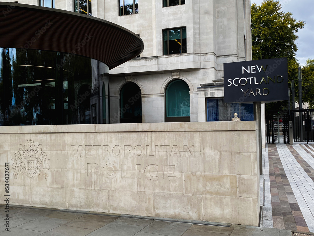 London, UK: Iconic sign at New Scotland Yard building on Victoria ...