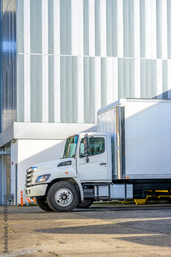 Middle duty day cab rig semi truck with box trailer for local business ...