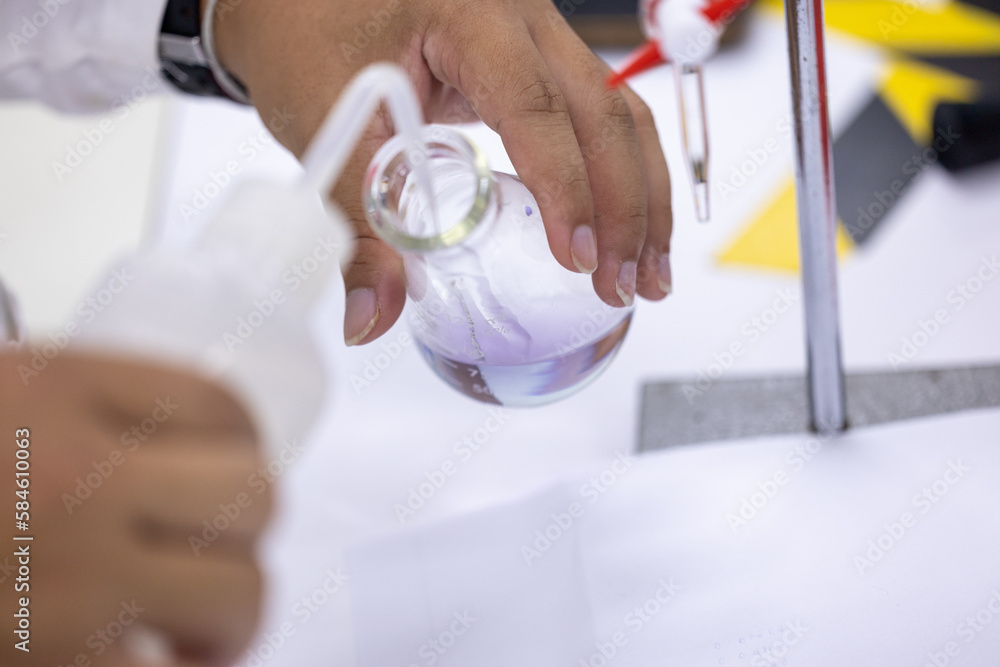 Titration method for determining salt iodate and salt iodide content in ...