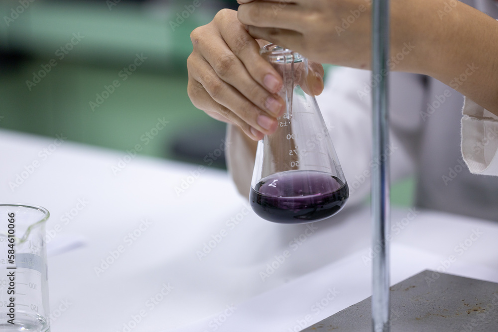 Titration method for determining salt iodate and salt iodide content in ...