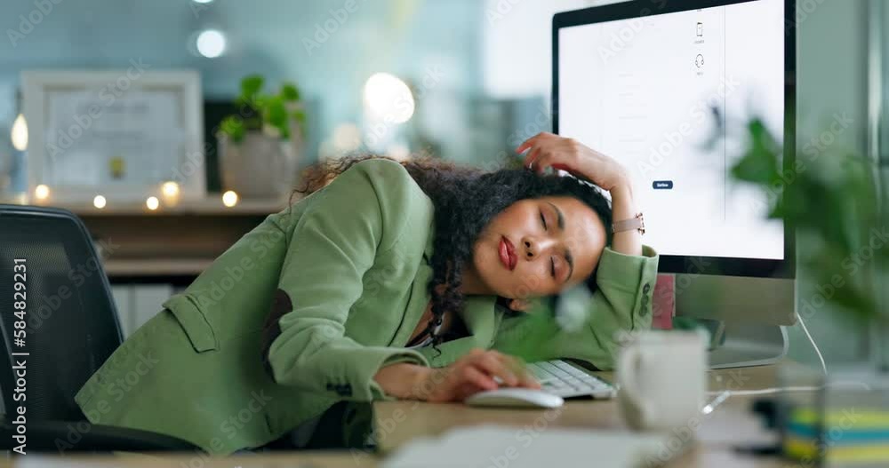 Vidéo Stock Sleeping, business and woman tired, desk and exhausted in ...