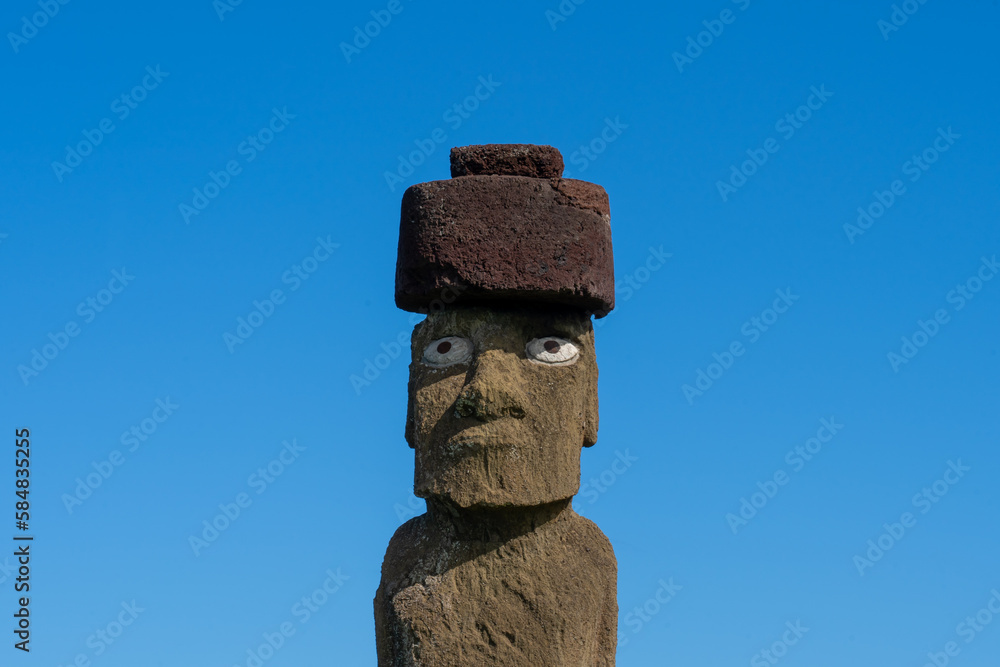Moai of Ahu Ko Te Riku head with headgear and eyes on Easter Island ...