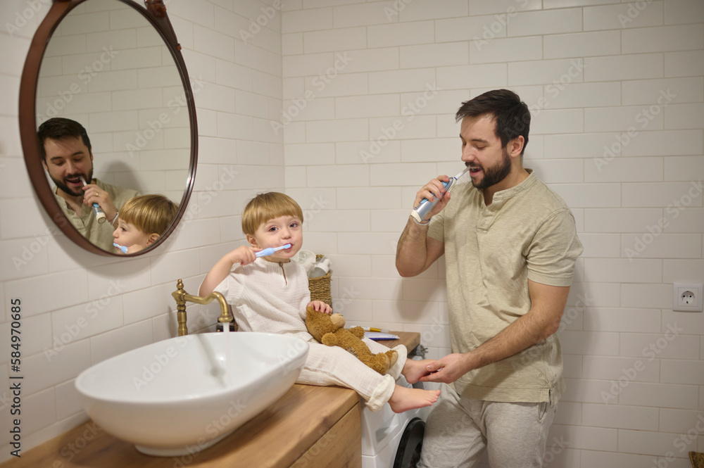 brushing teeth together Stock Photo | Adobe Stock