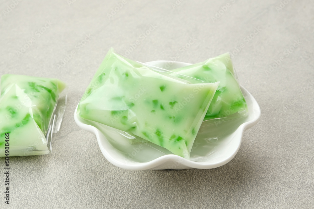 Kue Jentik Manis, Indonesian traditional snack made from hunkwe flour ...