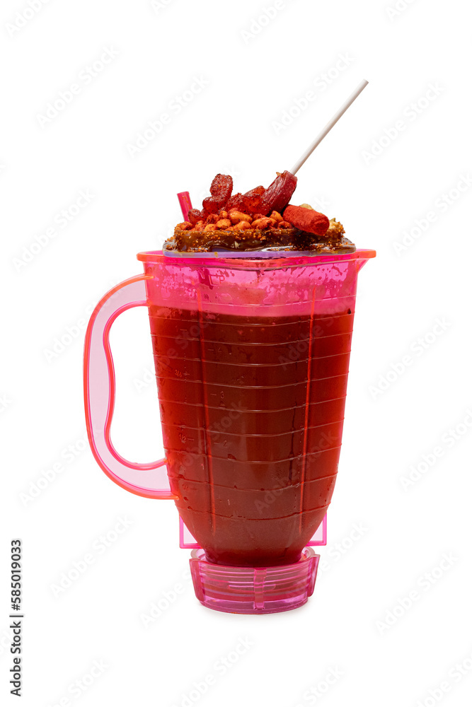 Licuachela clásica tipica mexicana, cerveza con salsas servida en ...