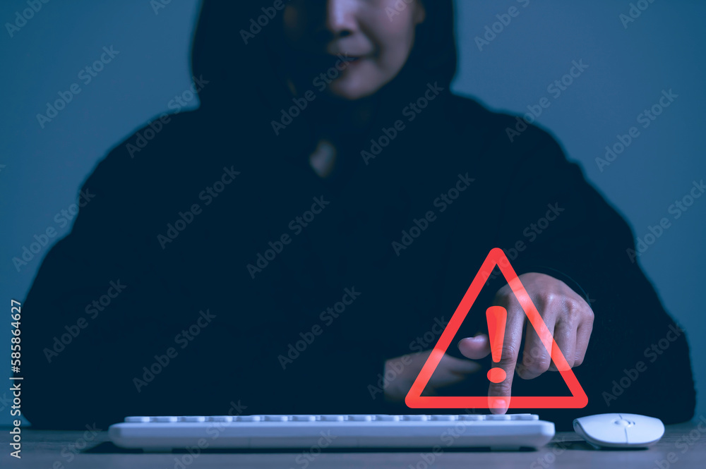warning signs to be aware of the dangers of being hacked by hackers ...