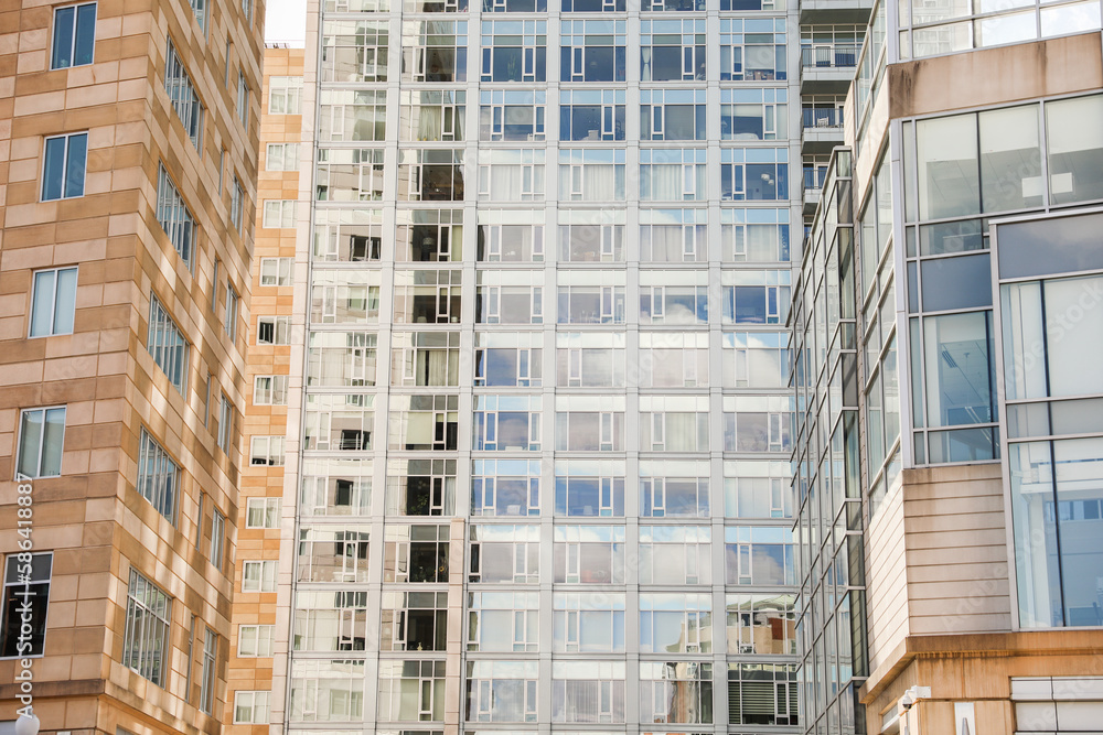 Foto de High-rise modern buildings with sleek designs and expansive ...
