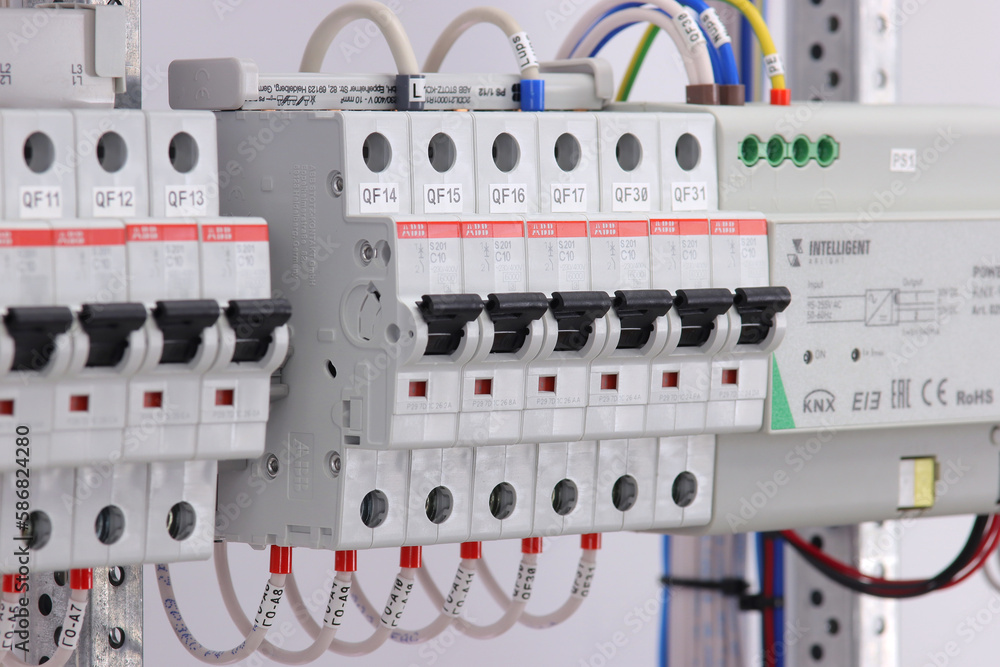 ABB automatic current switches for protection of electrical loads ...