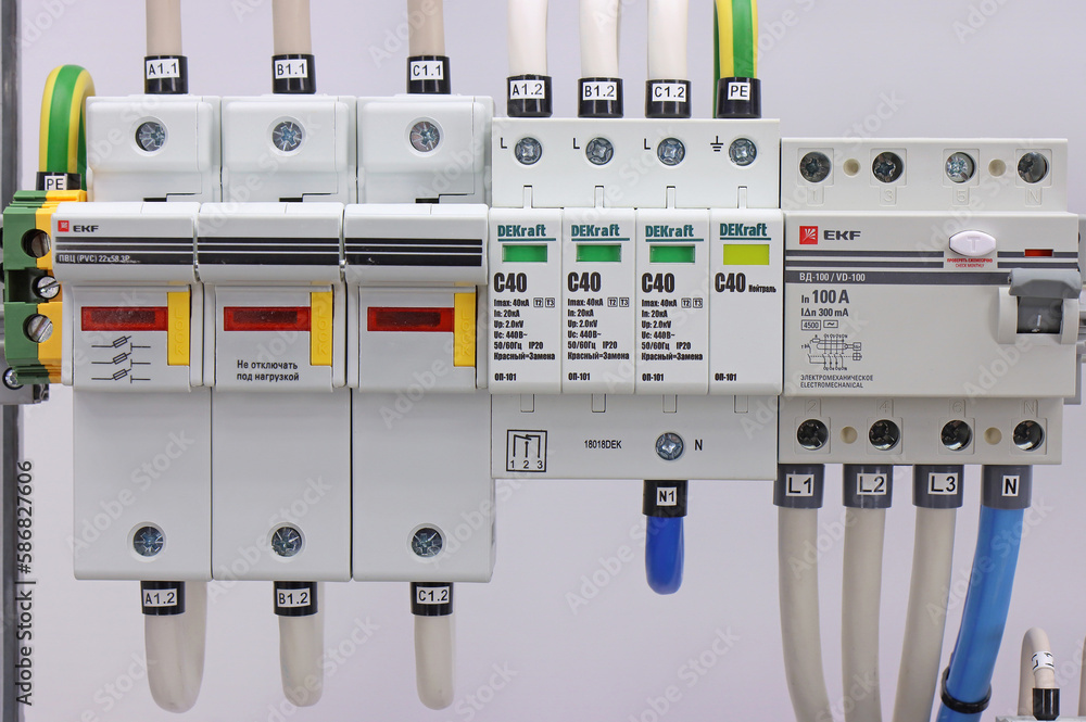 EKF automatic current switches for protection of electrical loads ...