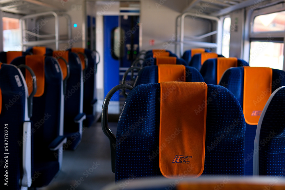pshemysil glowny Warszawa wschodnia Polish train seats InterCity runs ...