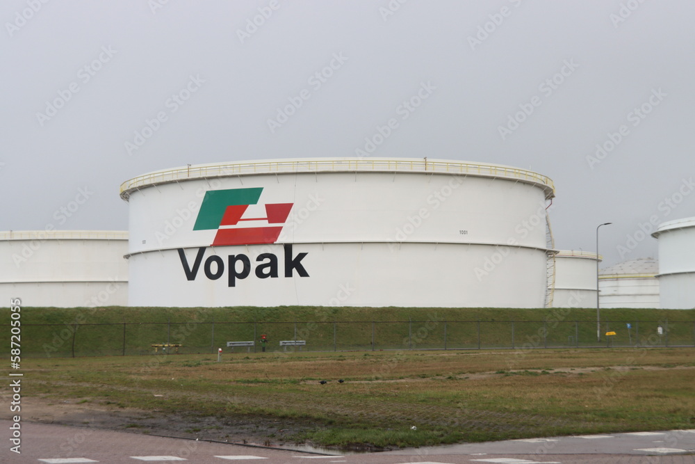 Storage tanks at Vopak in Botlek in the port of Rotterdam Stock Photo ...