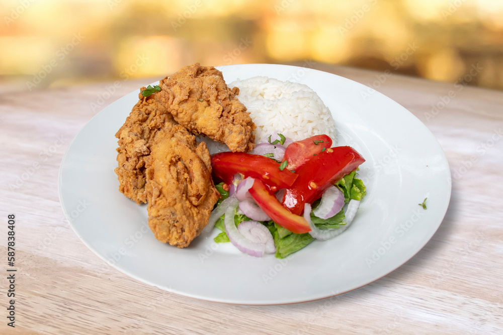 Chicharrón de pollo, comida peruana, arroz con chicharrón de pollo ...