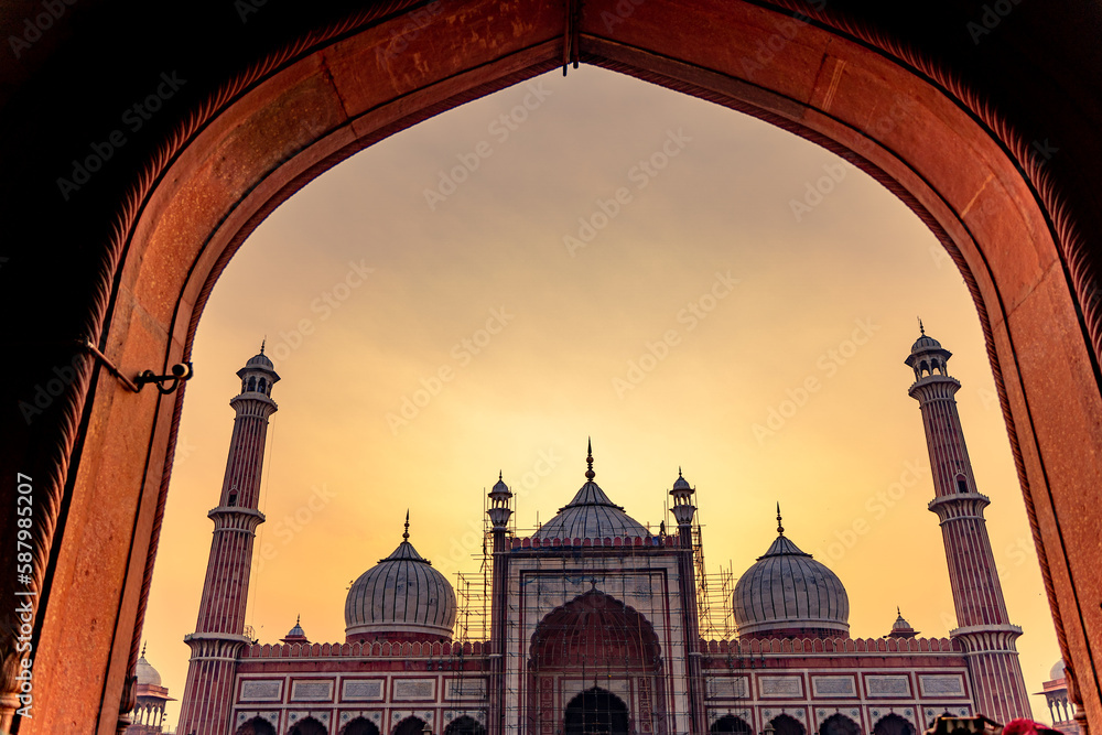 Jama Masjid is one of the largest Indian mosques, built by mughal ...