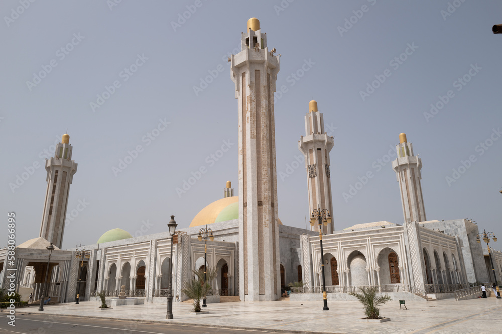 La grande mosquée de Dakar au Sénégal Stock Photo | Adobe Stock