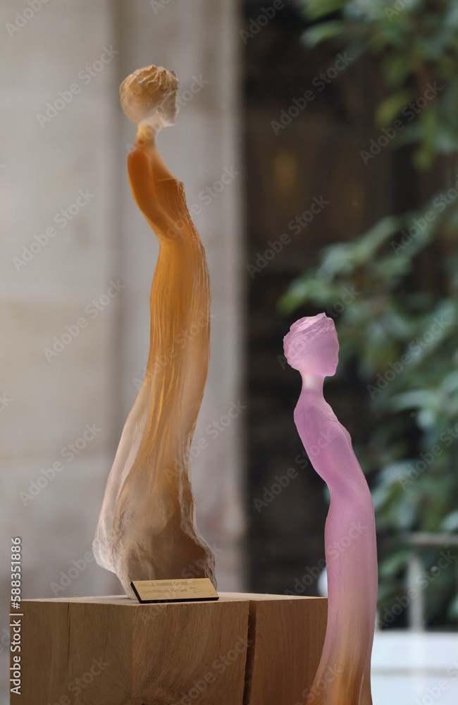 Elegant and luxurious Daum crystal, which is made in Nancy, France ...