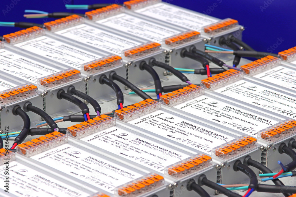 Foto de Power supply for LED strips with DALI control, with PUSH DIM ...