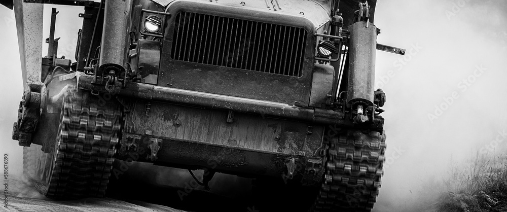 HIGHT SPEED TRACK DOZER - Heavy military vehicle for engineering and ...