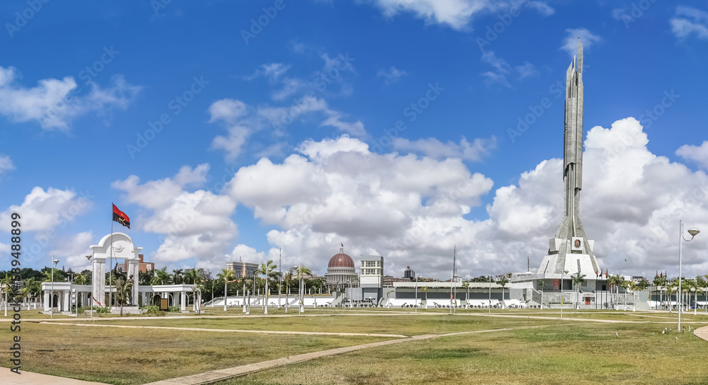 Foto de Exterior Panoramic view at the Memorial in honor of Doctor ...