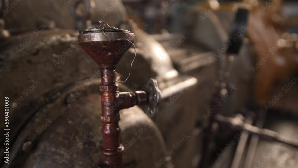 Video „Industrial installation in the workshop close-up. Equipment at ...