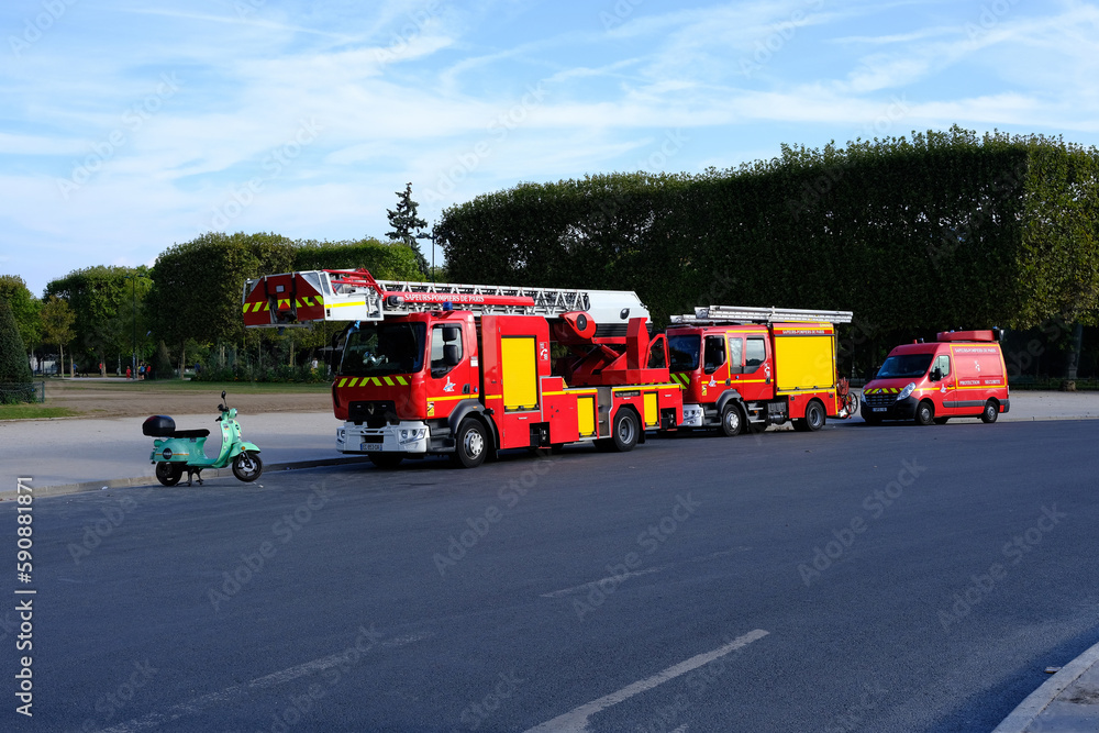 PARIS, FRANCE - AUGUST 28, 2022: Ladder truck, Fire service of Paris ...