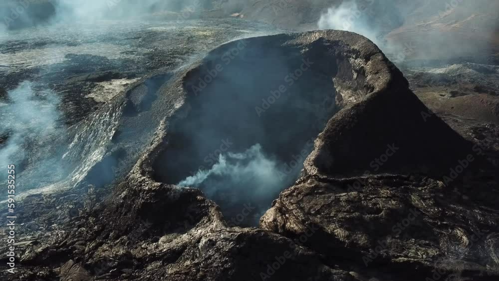 4K Aerial drone footage of Fagradalsfjall a slightly active volcano ...