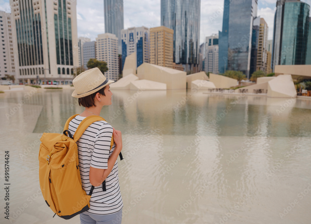 travel to the United Arab Emirates, Happy young asian female traveler ...