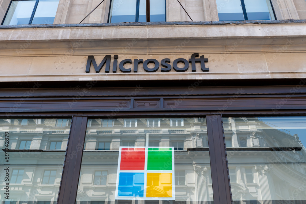 London. UK- 04.09.2023. The Microsoft retail store in Oxford Circus ...