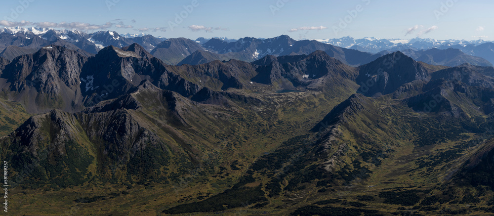 Scenic overview of the Chugach Mountain Range in the Chugach State Park ...