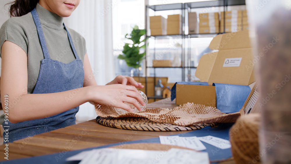 Eco vendor go green packaging parcel carton box in net zero waste store ...