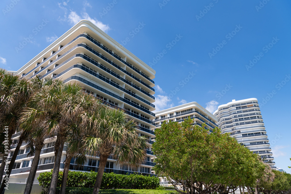 skyscraper facade architecture in miami downtown. skyscraper facade ...