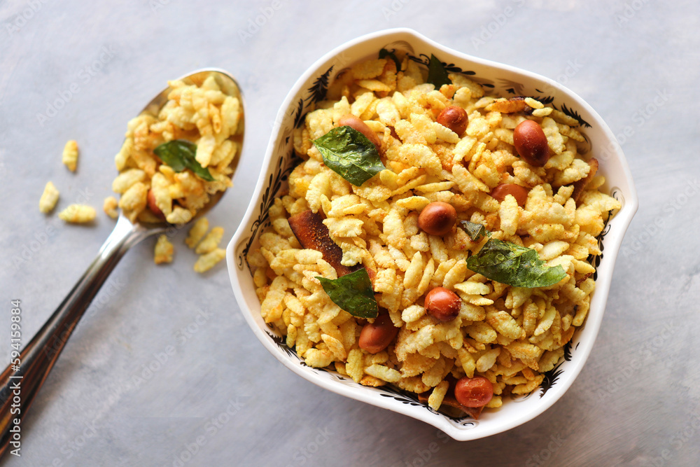 Jada Poha Namkeen Chivda or Thick Pohe Chiwda. Diwali special savory ...