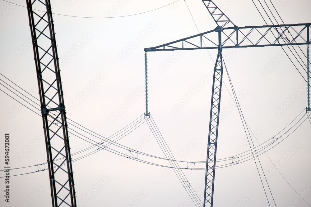 High voltage power line with insulation divider of electric power wires ...