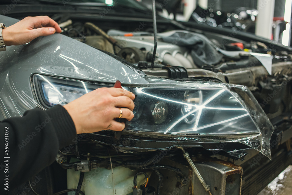 The process of installing a protective polyurethane film for paint on ...