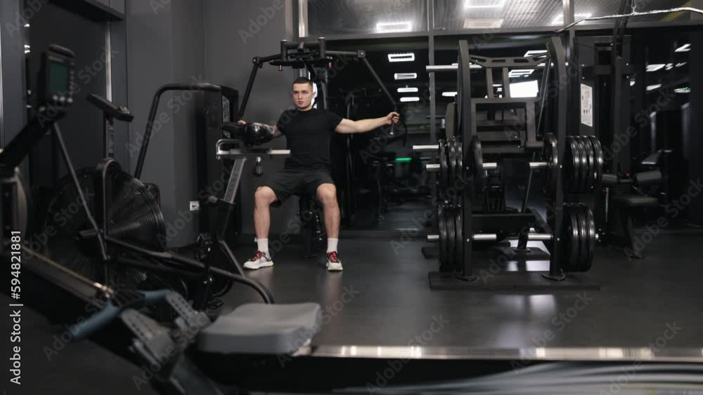 Bodybuilding routine, Proper form, Compound movements. Appealing, fit ...