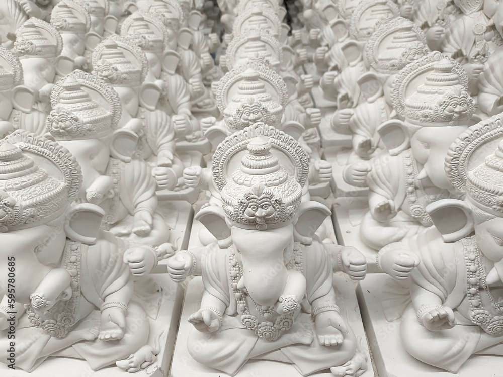 Ganesh Ganpati idol or murti making process, Workshop for making idols ...