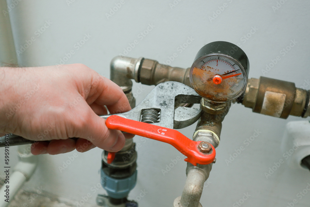 Replace Damaged manometer. Plumping servise. Bad pressure gauge in the ...