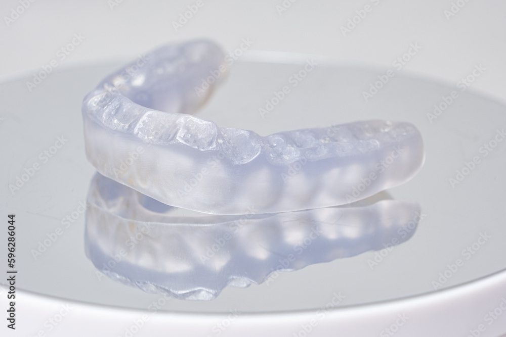 Dental mouthguard, splint for the treatment of dysfunction of the ...