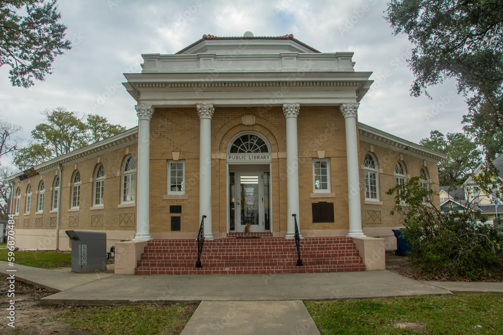 Jennings, USA - December 7, 2022 - Jennings Carnegie Public Library ...