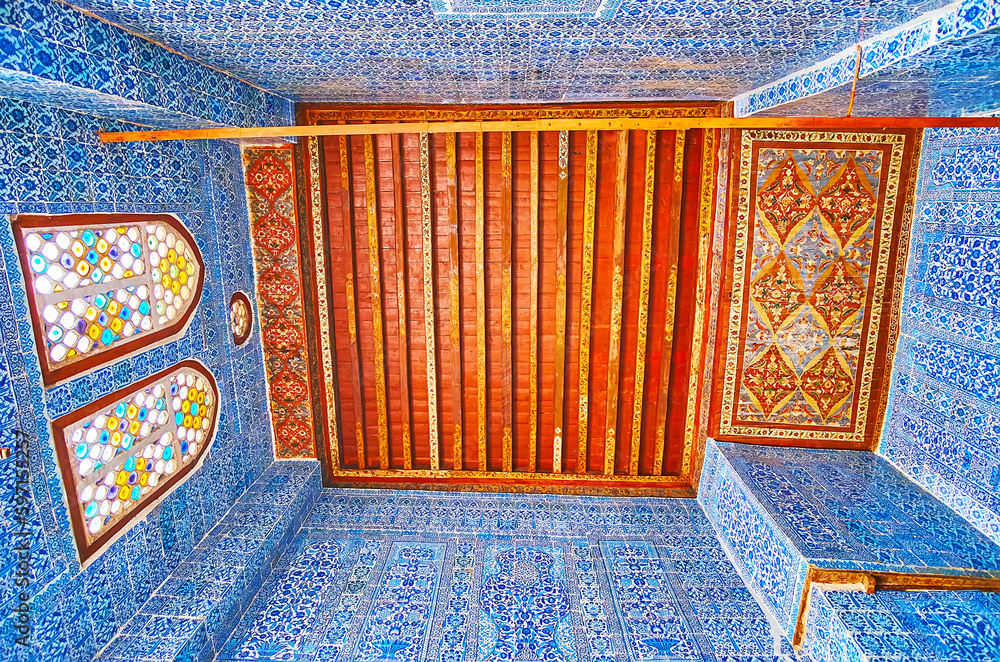 Interior of Ibrahim Agha Mustahfizan Mausoleum of Aqsunqur (Blue Mosque ...