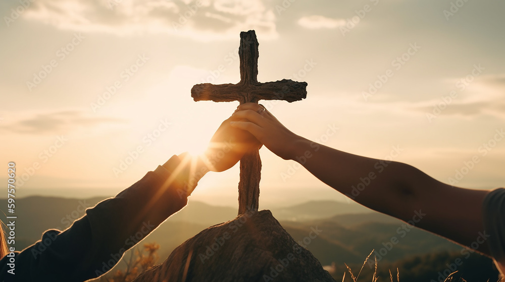 Casal de mãos alcançando um ao outro em uma cruz em um fundo de colina ...
