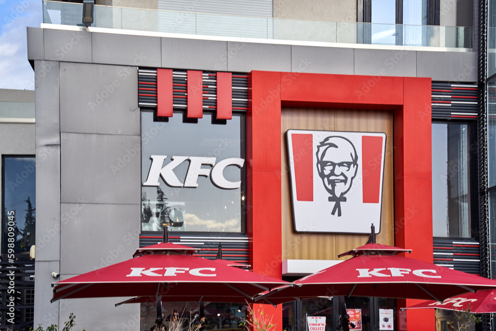 Foto de Sousse, Tunisia, January 21, 2023: KFC, Kentucky fried chicken ...