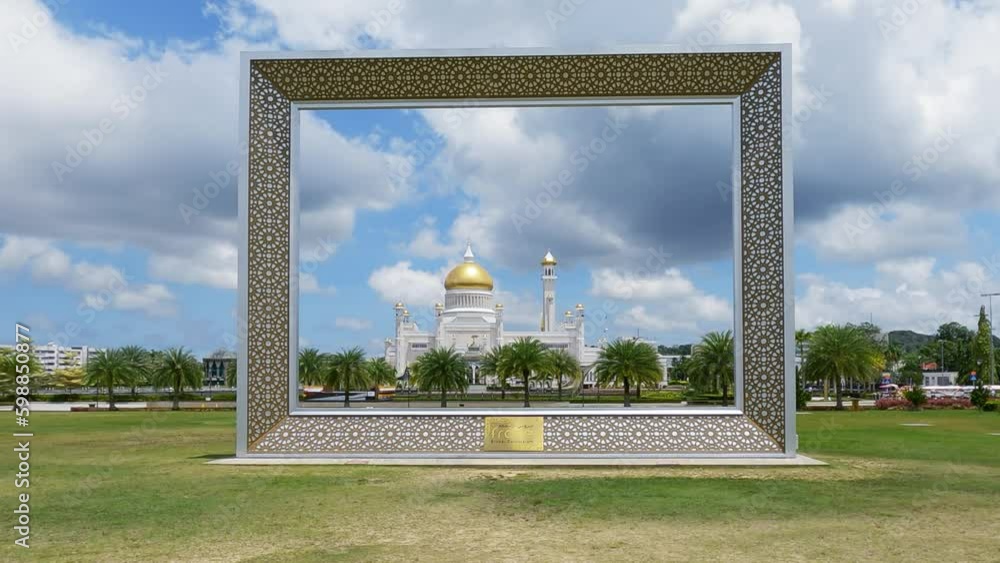 Frame at Masjid Sultan Omar Ali Saifuddin Mosque and royal barge in ...
