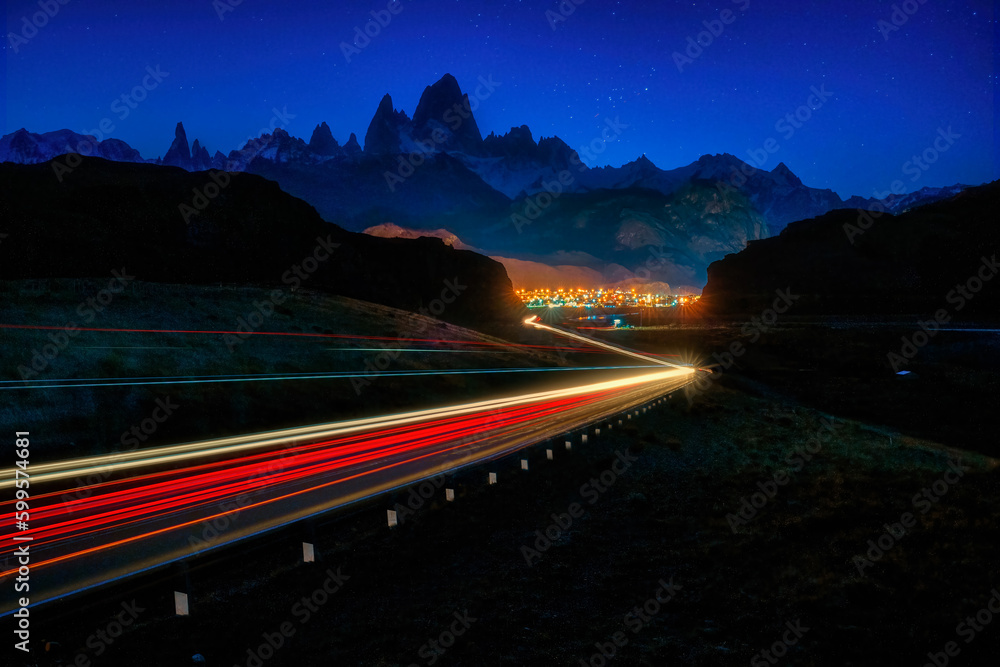 The beauty of the route and the light trail line to the El Chalten city ...