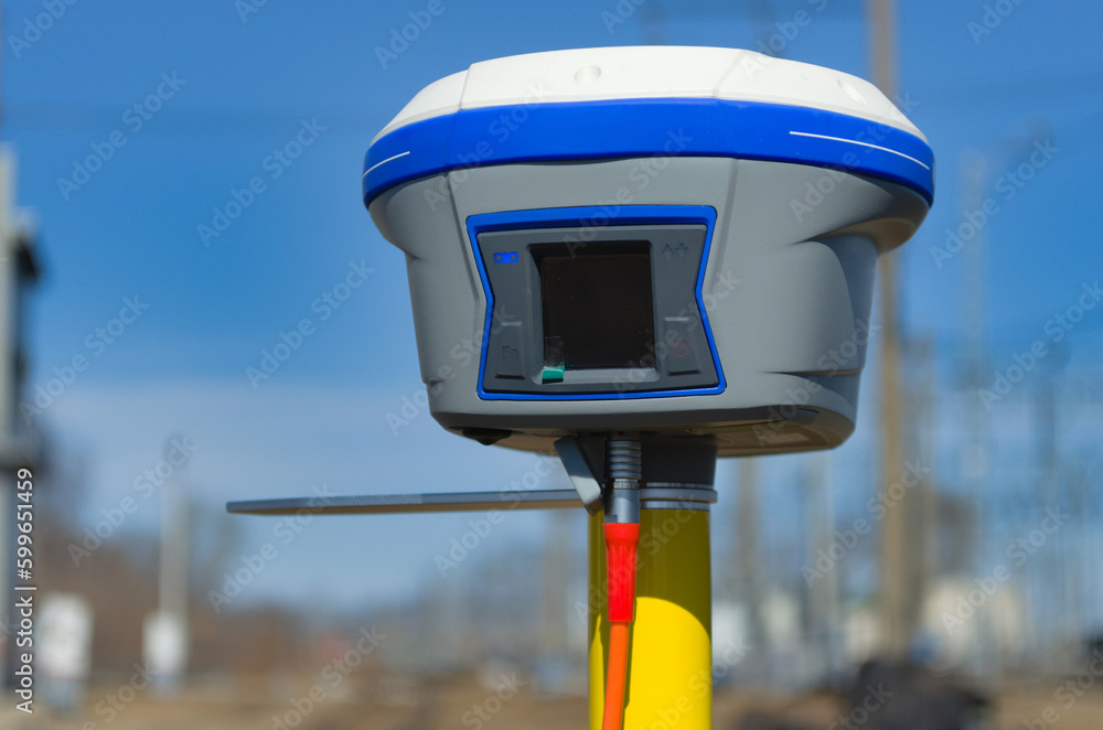 Foto de High precision RTK GNSS receiver running on survey as base ...