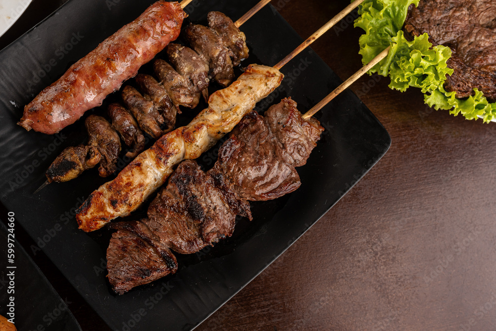 Churrasco - Espetinho de churrasco - Espeto de carne, espeto de frango ...