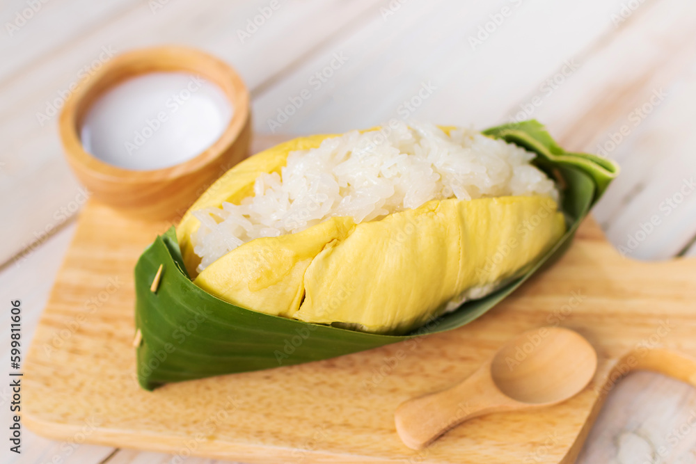 Durian with sweet sticky rice and coconut milk on top (Khao Niao Thu ...