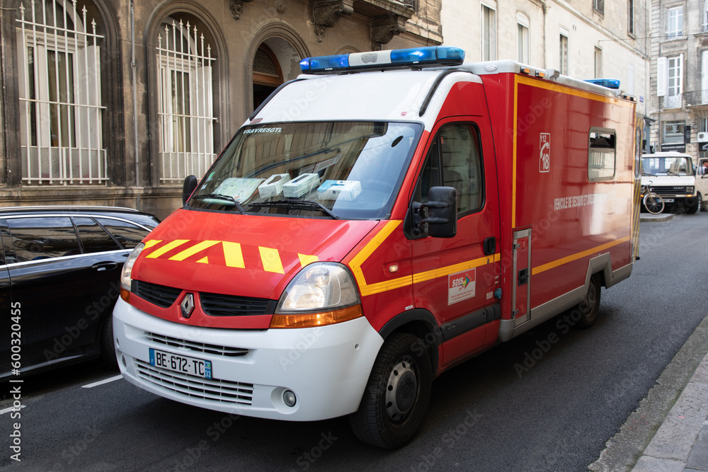 ambulance van side red panel french renault trafic emergency car ...